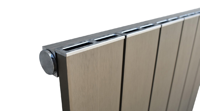 Reina Casina Aluminium Radiator - 600 X 1040 White Single | Radiators.co.uk